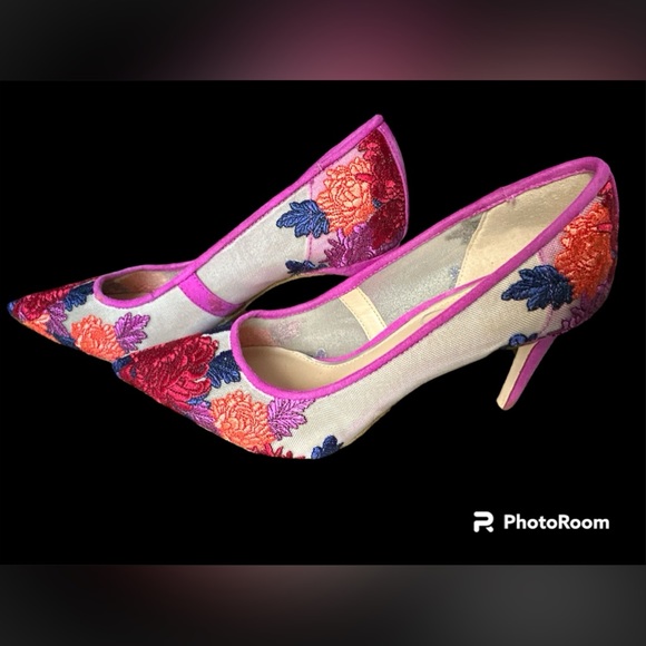 Jessica Simpson | Shoes | Jessica Simpson Floral Embroidery Mesh Heels ...
